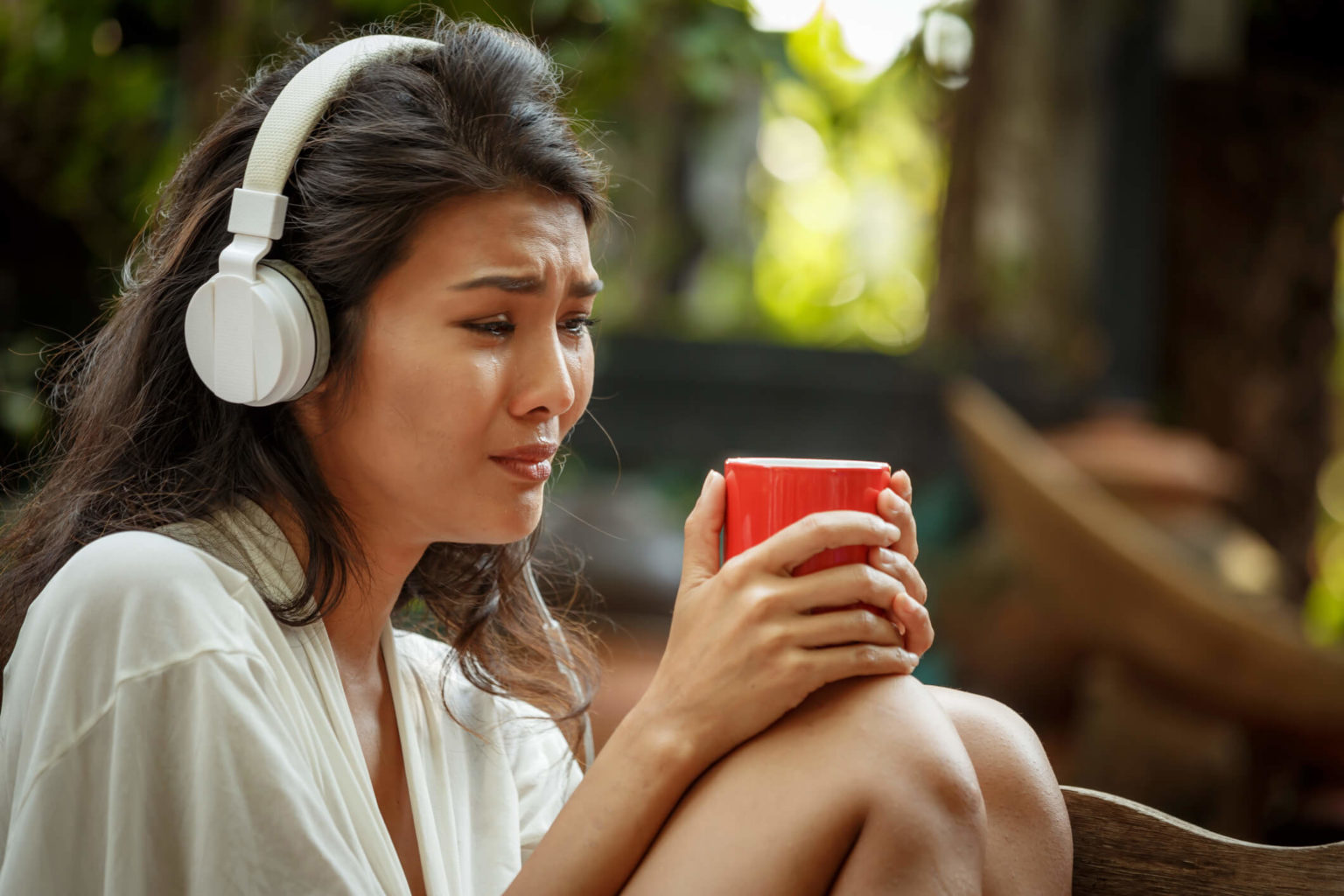 GoodTherapy | Overcoming Heartbreak: 7 Stages of Healing