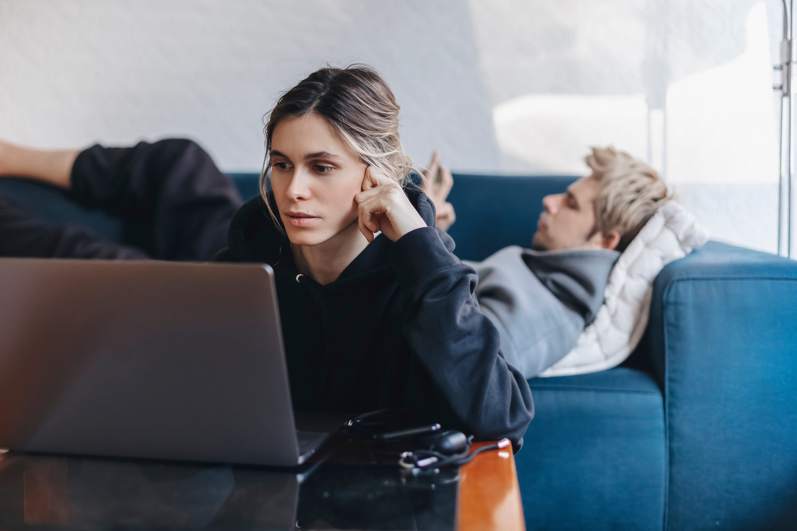 Overcoming the Negative Effects of Social Media on Relations ... Overcoming the Negative Effects of Social Media on Relations ...