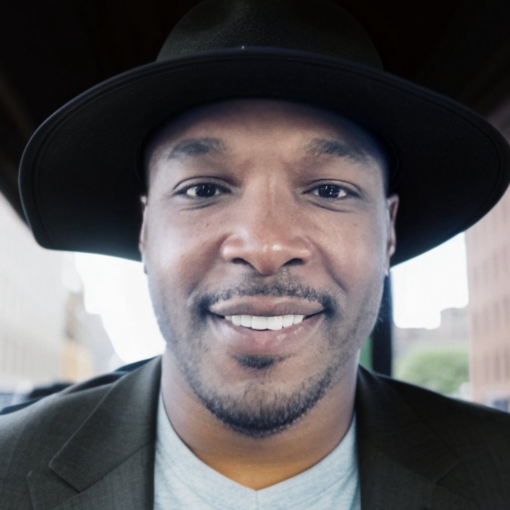 Vincente Mozell,, LCSW - IGotU Corp in Rancho Cucamonga, California, 91730