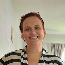 Luana Holub LISW in Zanesville, Ohio, 43701