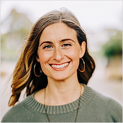 Julia Forberg MA, MFT in