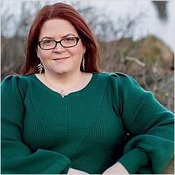 Sarah Velazquez LICSW in Tacoma, Washington, 98407