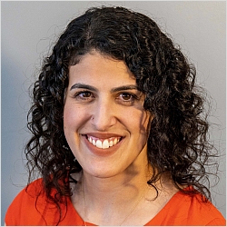 Marisa Marinelli LCSW in