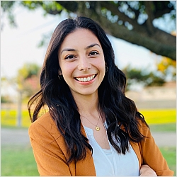 Lizette Orozco LCSW in